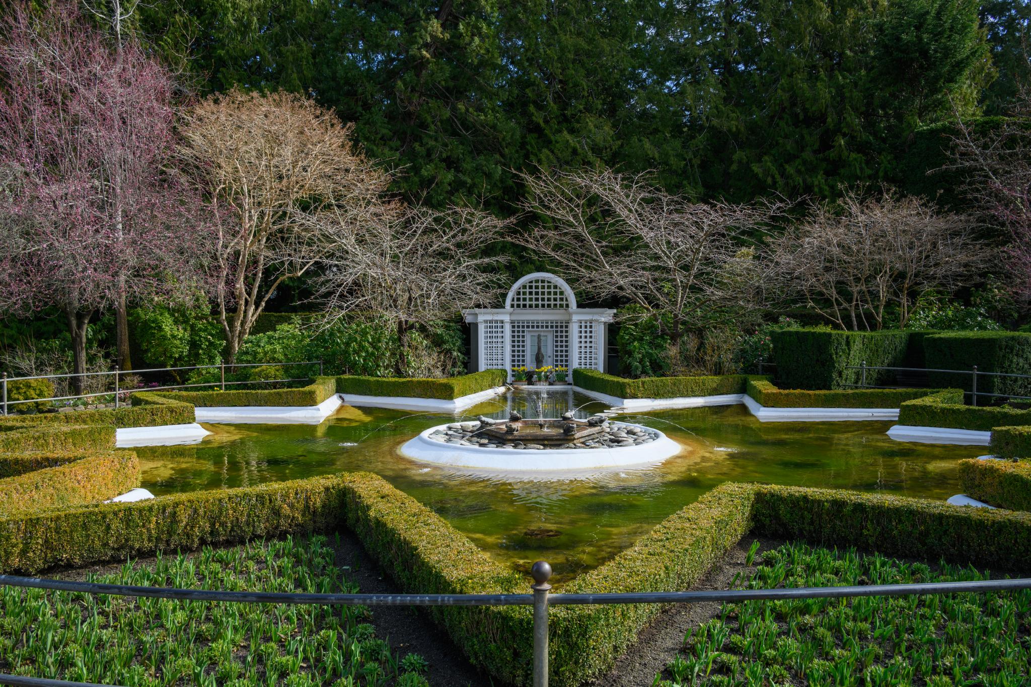 Photos in Season - The Butchart Gardens
